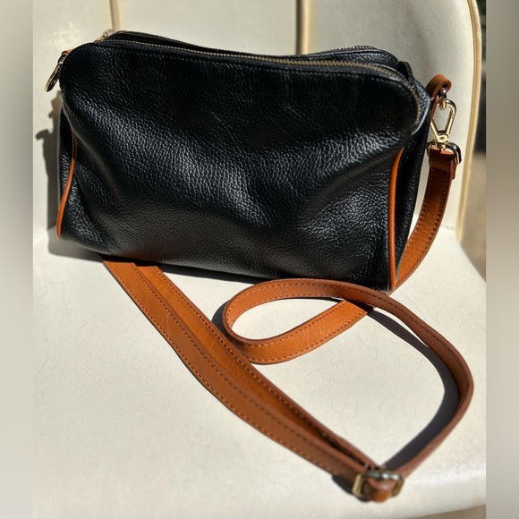 Valentina | Bags | Nw Made Valentina Leather Crossbody Triple Entry ...